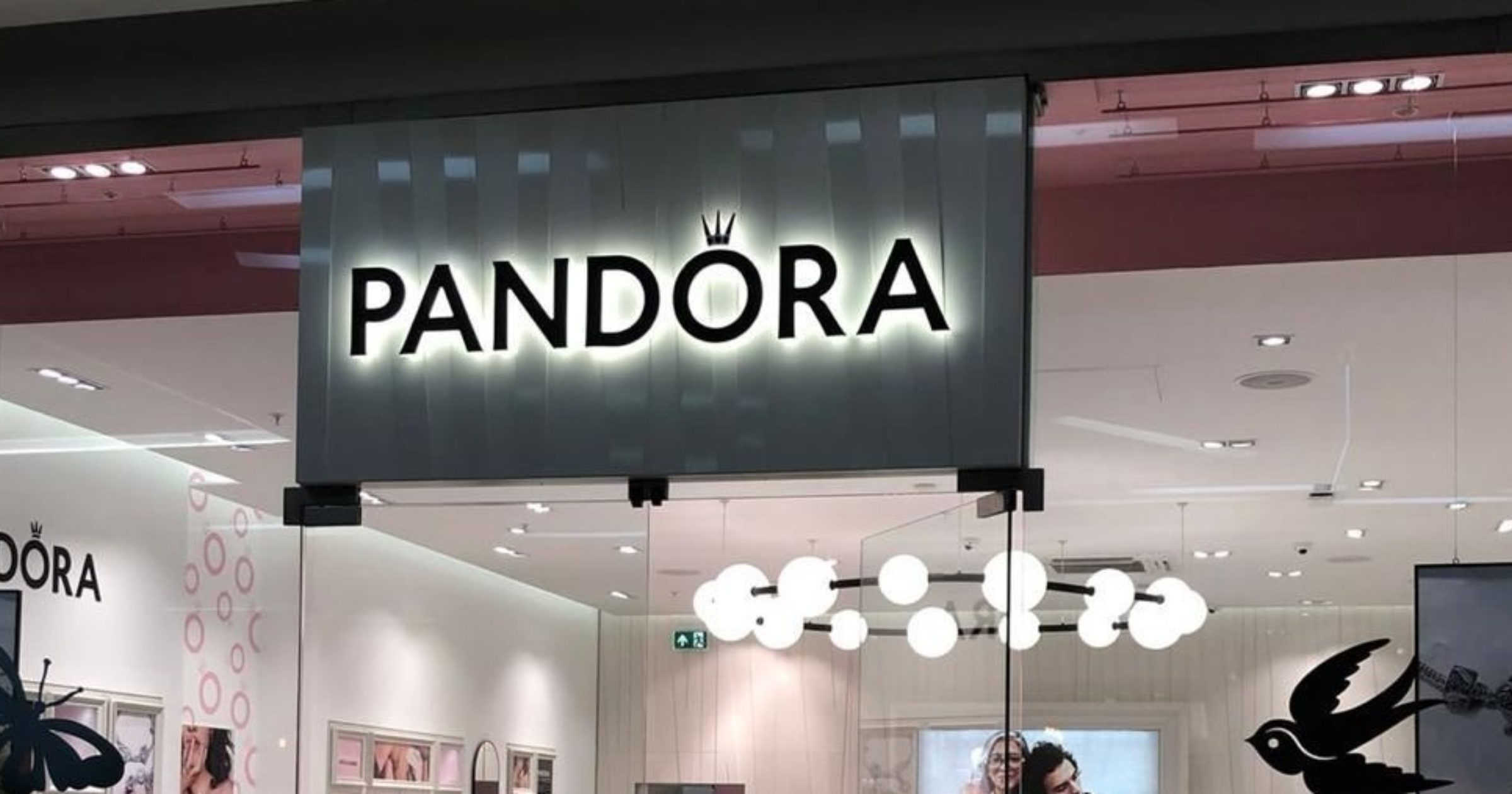 Pandora - St Enoch | Fit Out Contractor / Shopfitter